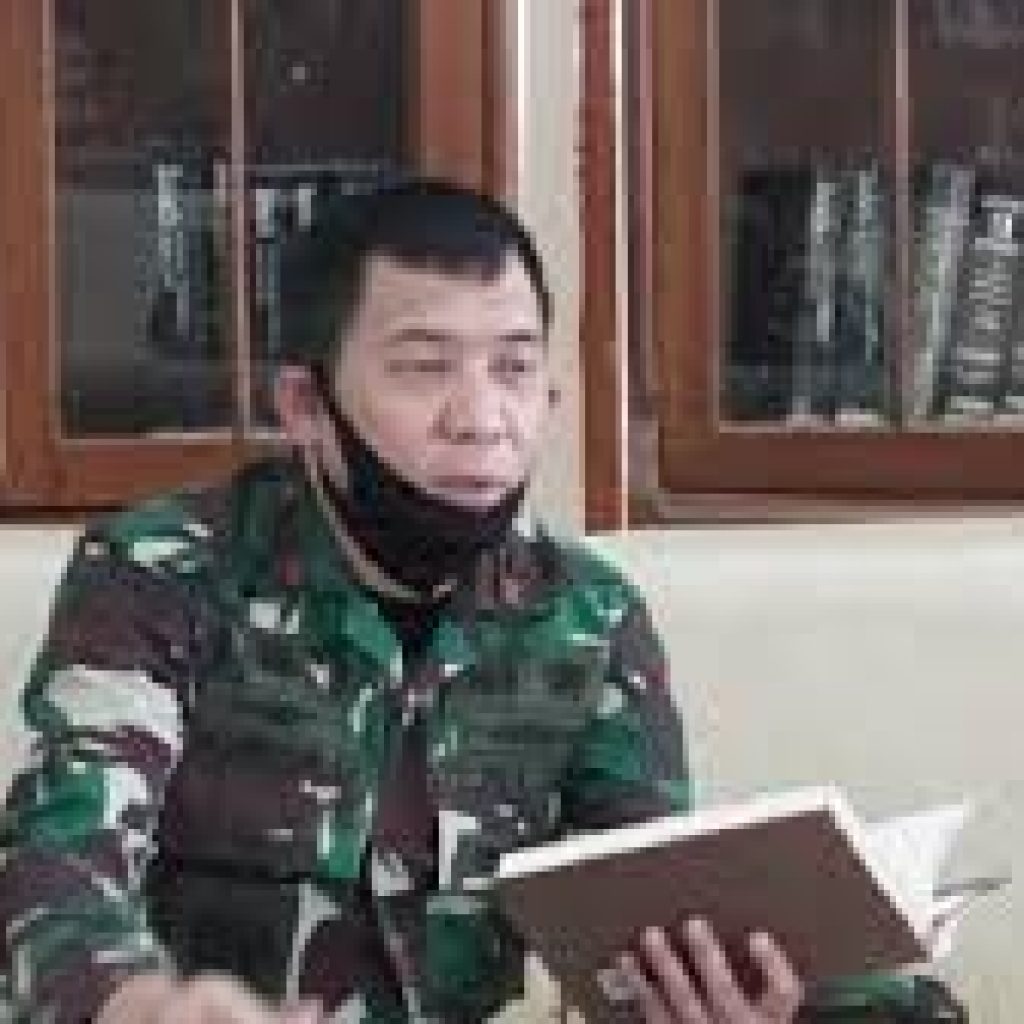 Kapuspen Mayjen Achmad Riad: TNI Siap Membantu Pengamanan Pilkada ...