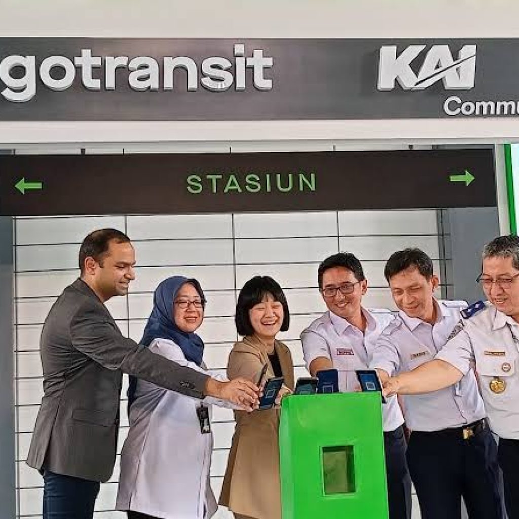 Mau Beli Tiket KRL? Kini Bisa Dibeli Lewat Aplikasi Gojek – BEKASIPEDIA